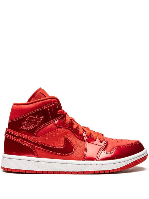 N370O Jordan tenis Air Jordan 1 Mid charol rojo– INEEDTENIS